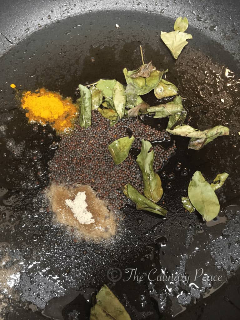 Mavinakayi Gojju Recipe | Karnataka style Raw Mango Curry