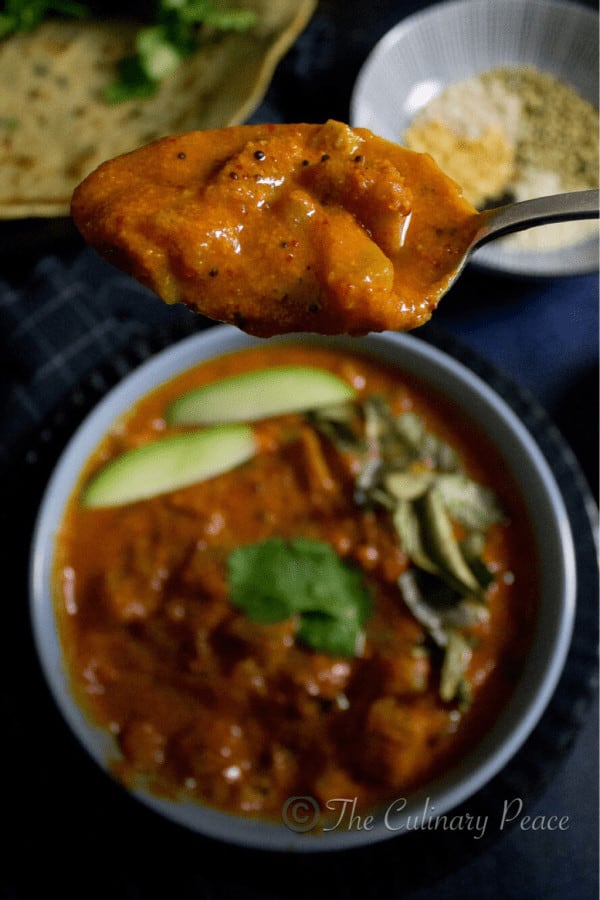 Mavinakayi Gojju Recipe | Karnataka style Raw Mango Curry